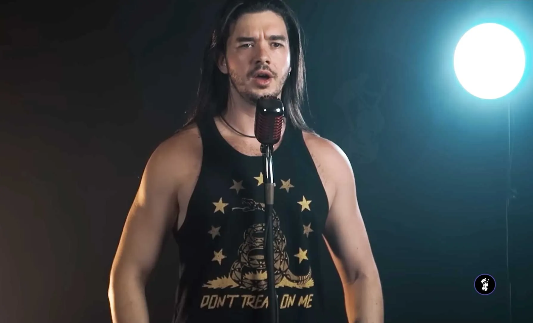 Big Voiced Metal Singer Dan Vasc Gives Amazing Grace A Disturbed Like Makeover The Music Man