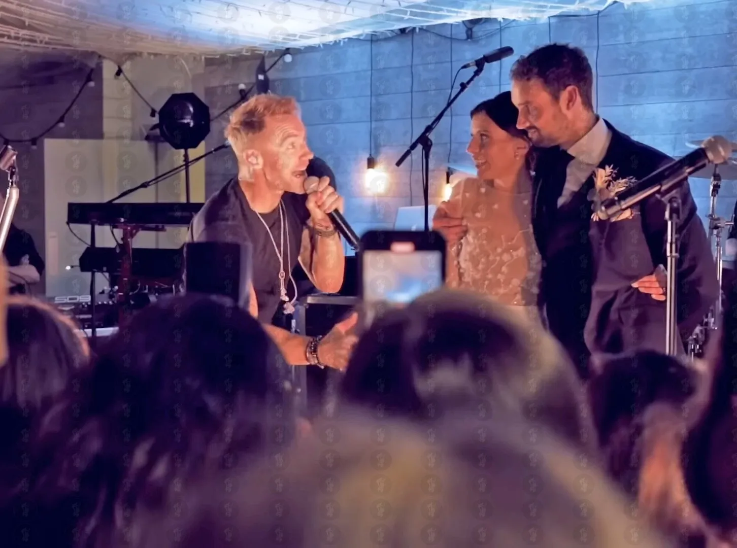 Watch The Moment Ronan Keating Shocks Wedding Audience With Surprise ... Watch The Moment Ronan Keating Shocks Wedding Audience With Surprise ...